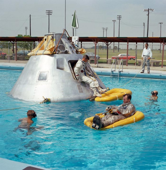 Apollo 8 Command Module - Pendant from Woodlabo