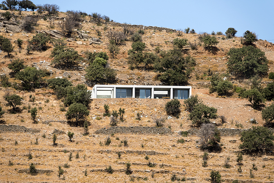 Parallel House by En Route Architects and Kokkinou Kourkoulas ...