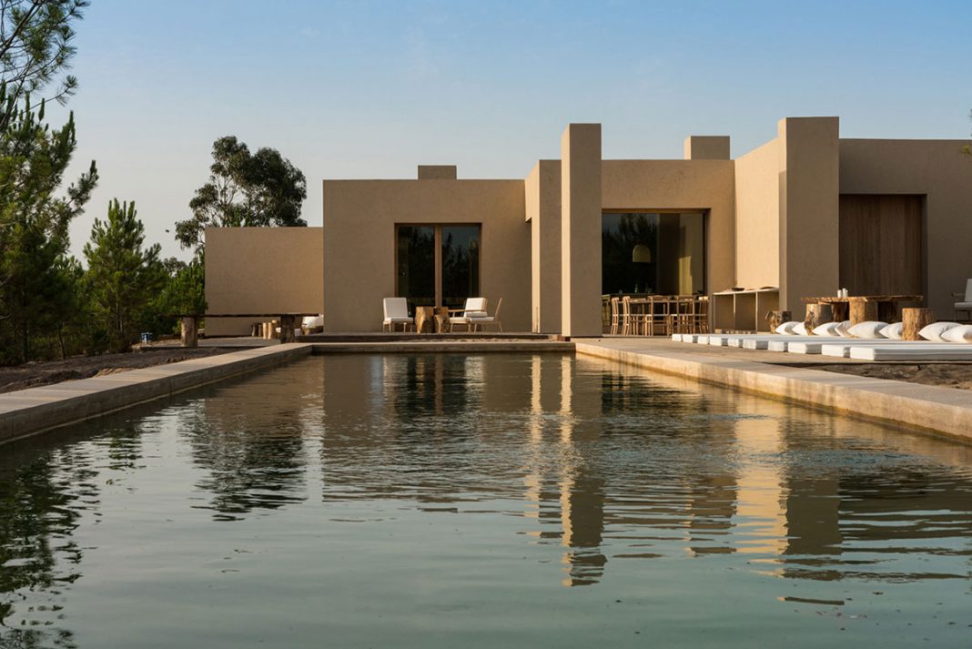 Melides Residence by Architecture Firm Esteva i Esteva