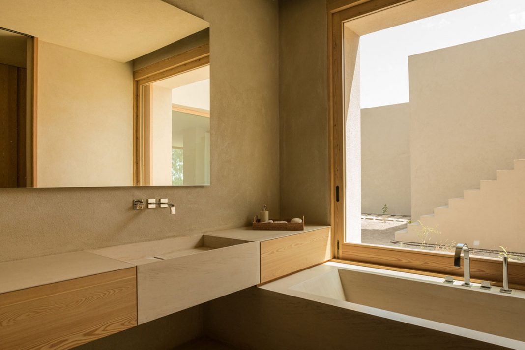 Melides Residence by Architecture Firm Esteva i Esteva