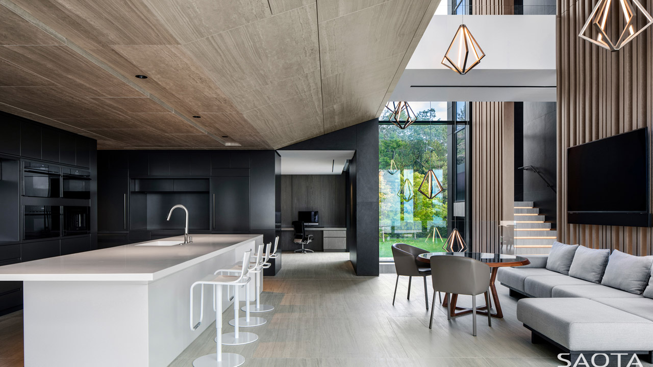 SAOTA Designs a Canadian Home on the Banks of Lake Huron