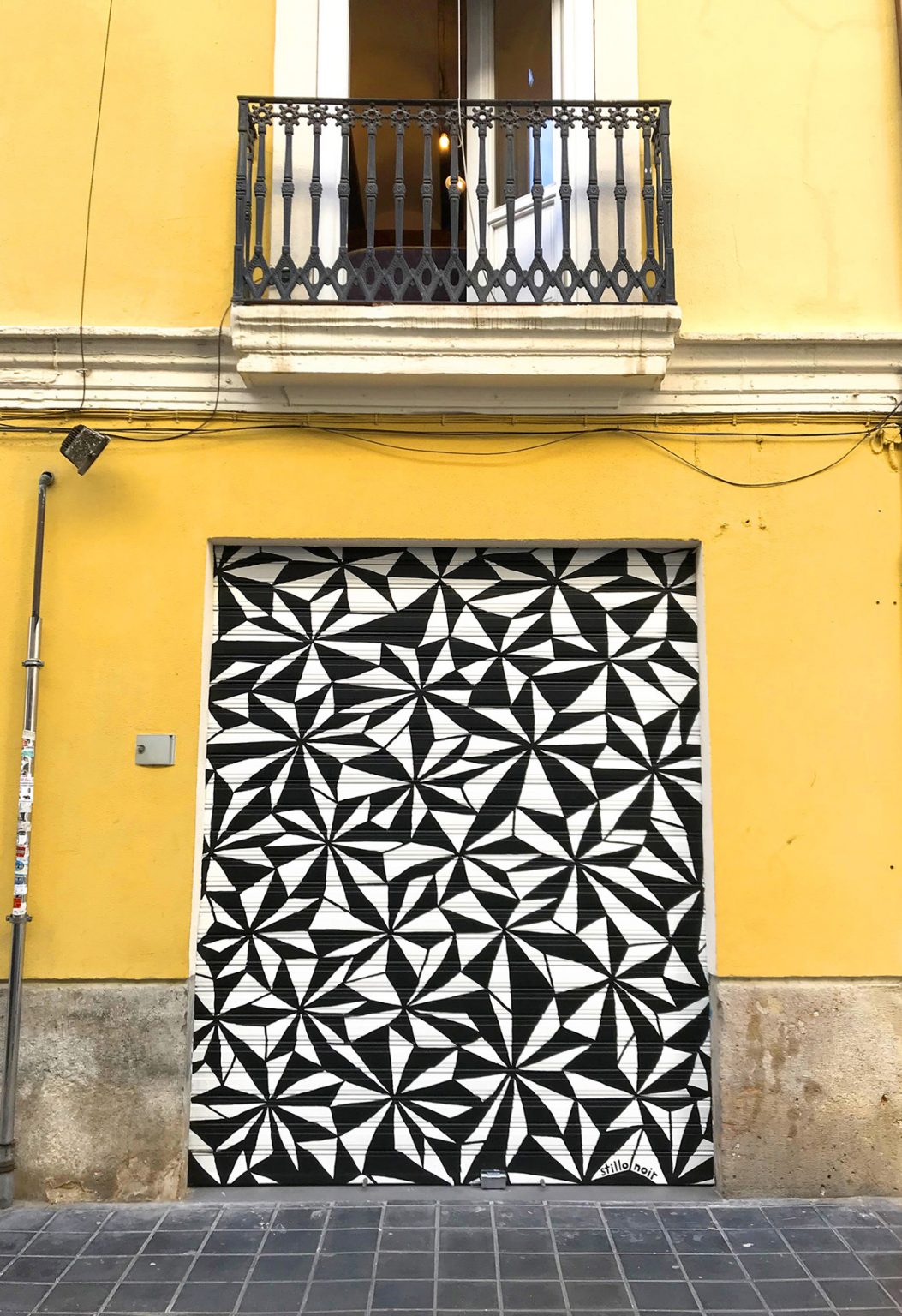 Geometric Murals by Tanya Heidrich