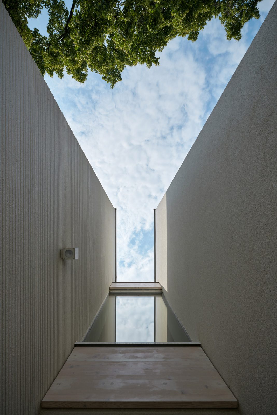 House Lhotka by SOA architekti & Richter Design