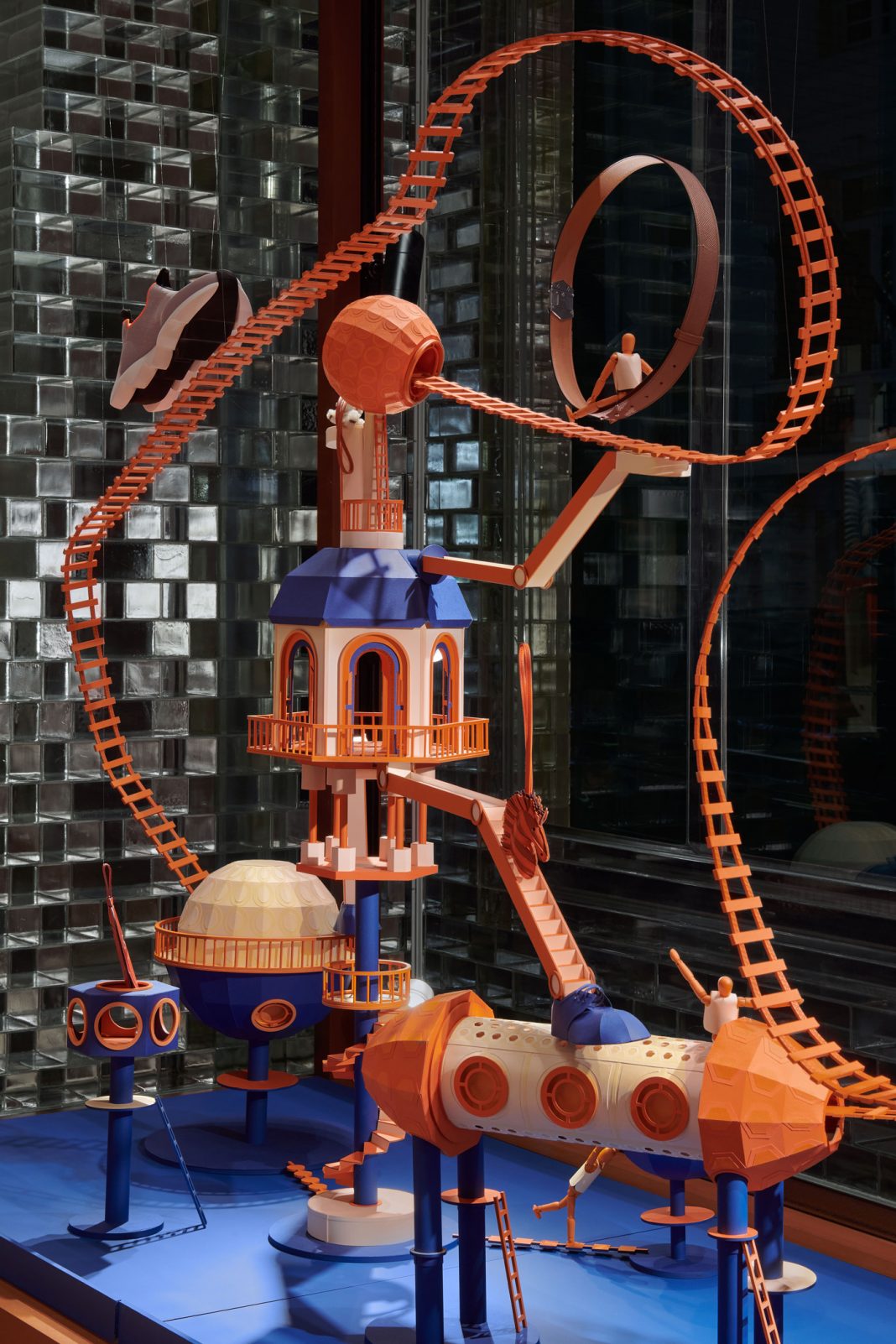 Hermès Window Design by Pratìc Studio